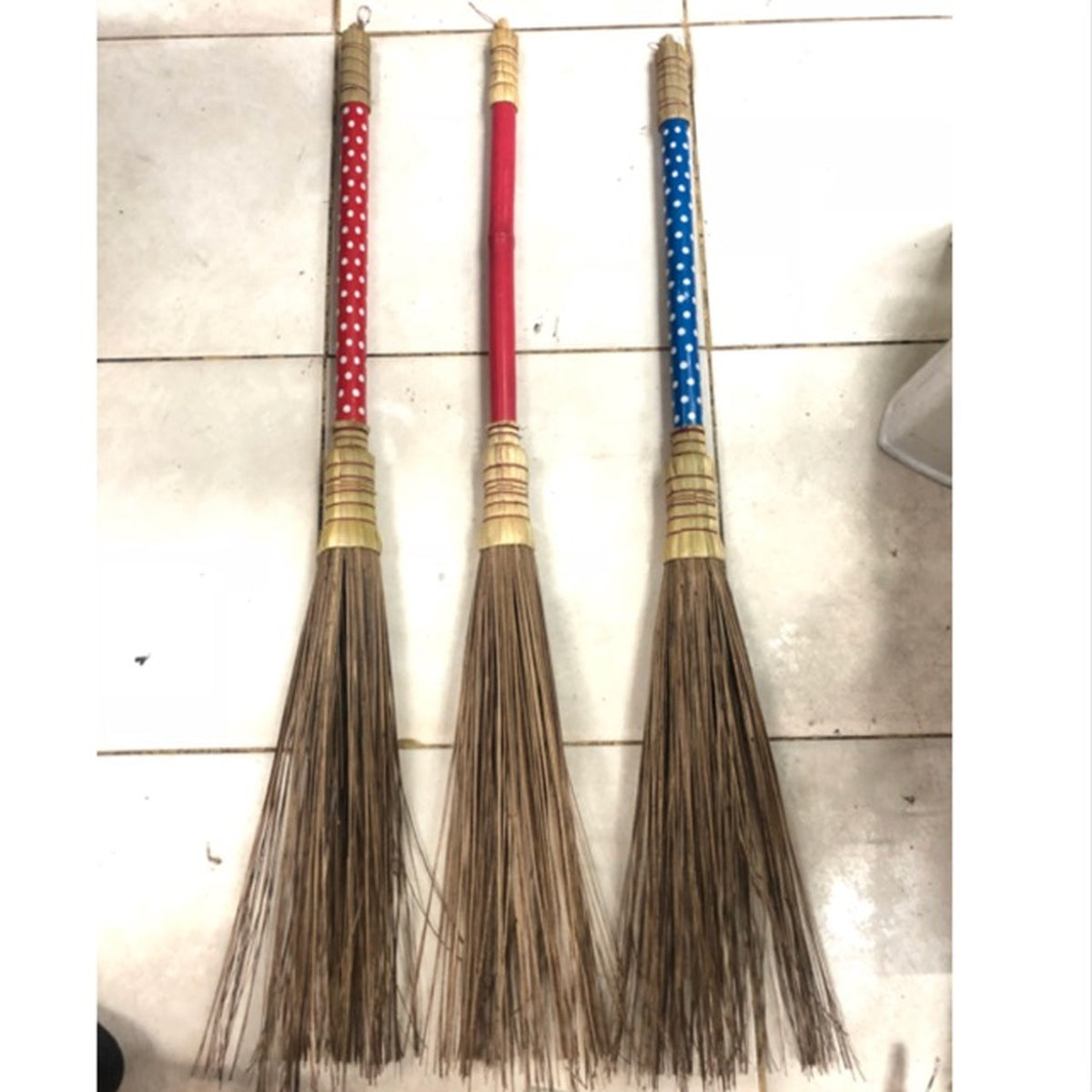 Sapu Lidi Ikat — Gybsee